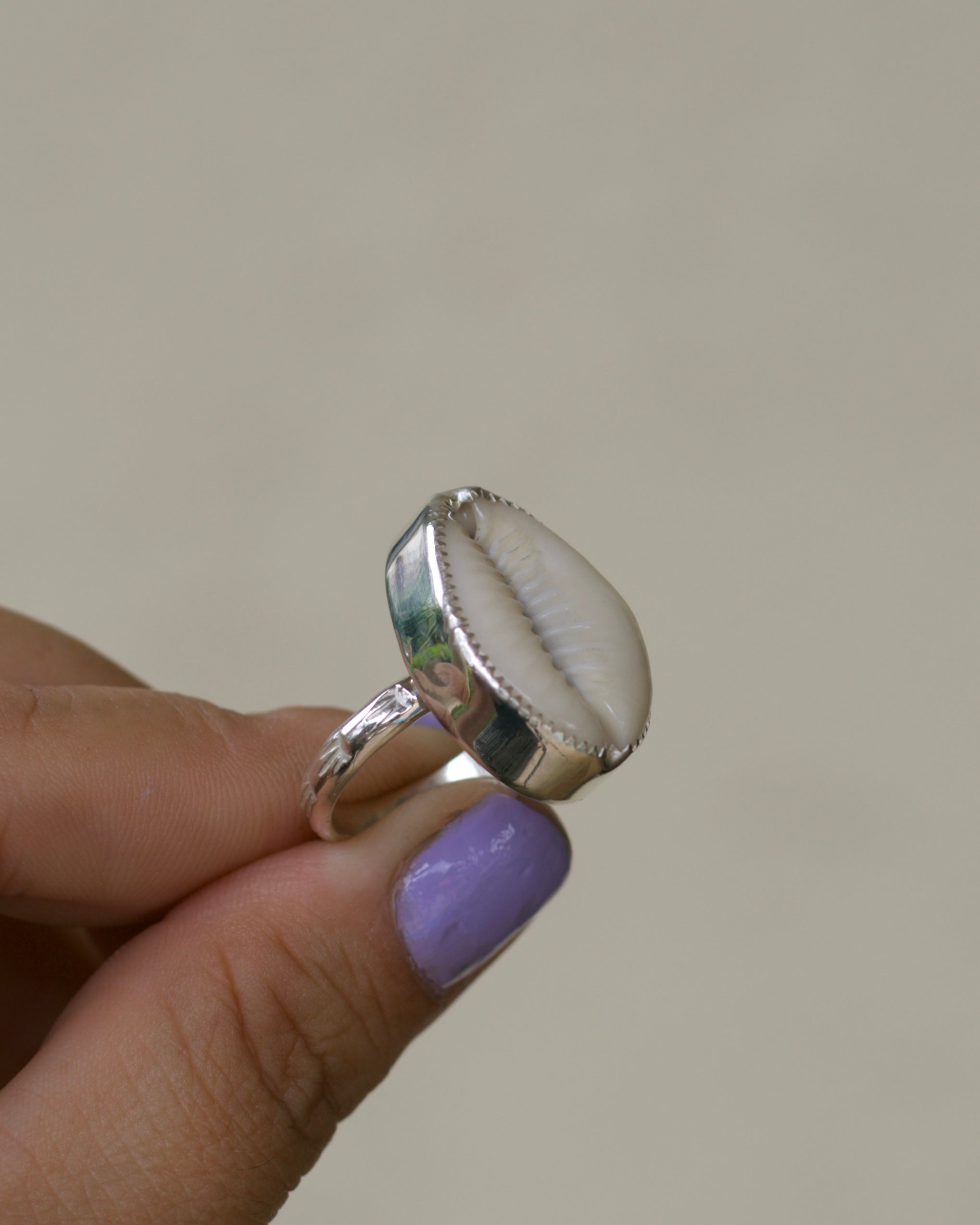 Cowries Shell Ring size 7 – Paloma Stipp